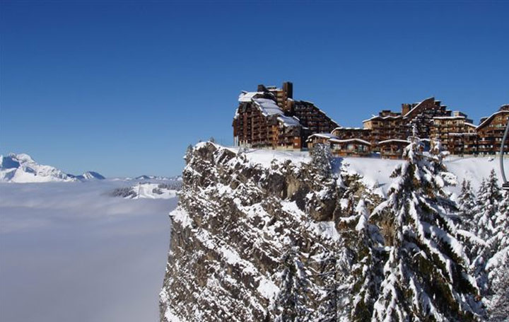 Avoriaz, destination ski and snow, domaine portes du soleil and snow