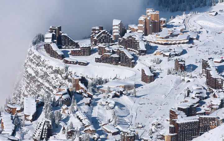 Avoriaz, destination ski and snow, domaine portes du soleil and snow